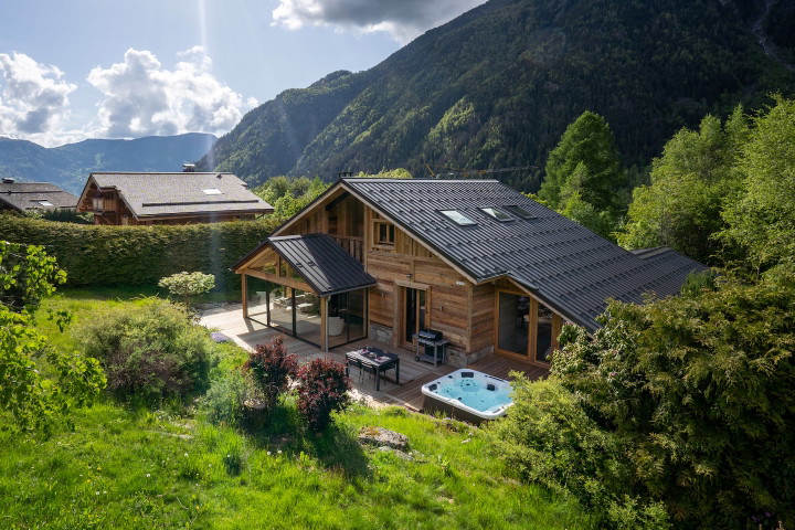 Chalet Spacieux | Vue | Jacuzzi | Cheminée | Barbecue - Chamonix-Mont-Blanc