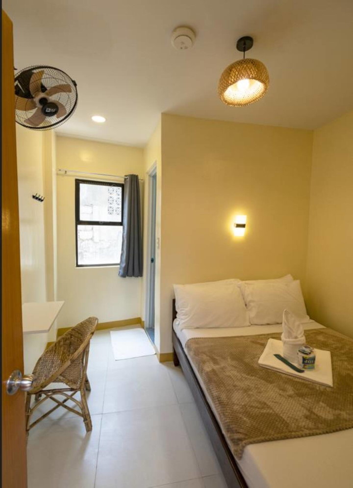 Queen Room - Coron