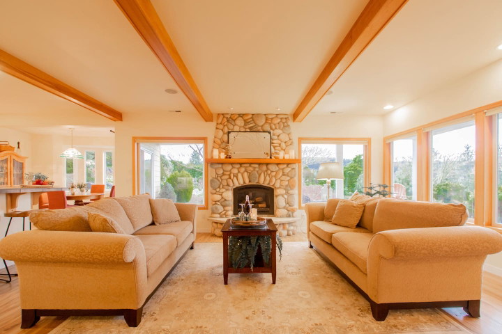 Secret Garden Villa - Harbor View - 1.5 Bedrooms - Gig Harbor, WA