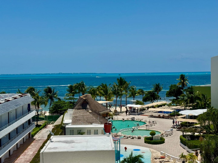 Hotel Zone Ocean View Studio 503 - Beach & Pools - Cancún
