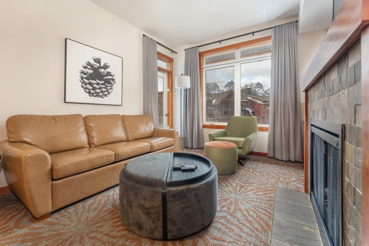 Luxury Mt. View King Suite | Pool | Hot Tub - Canmore