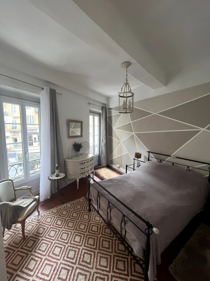 2 Bedrooms Apartment - Garibaldi - Nice