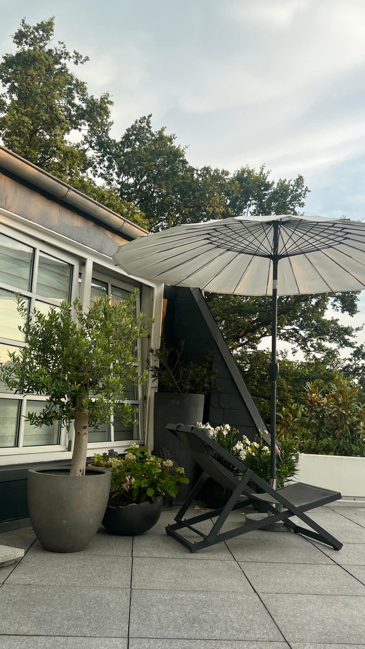 Appartement Privé Avec Terrasse Et Vue Sur La Villa  Calme Et Indépendant - Wiesbaden