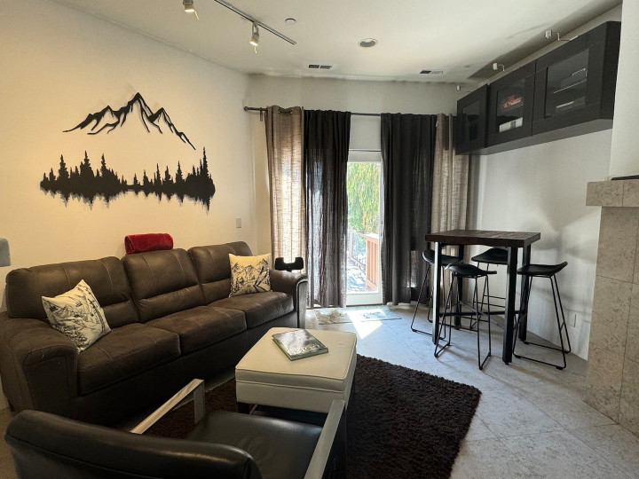 Owner Operated, Adorable 1 Bedroom 2 Full Bath. - Park City, UT