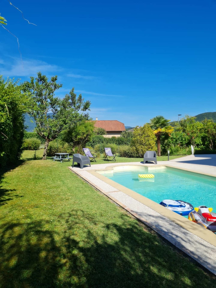 Maison Familiale Avec Piscine - Aix-les-Bains