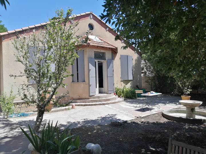 Nice Villa With Pool, Rated 3 Stars - Beaucaire