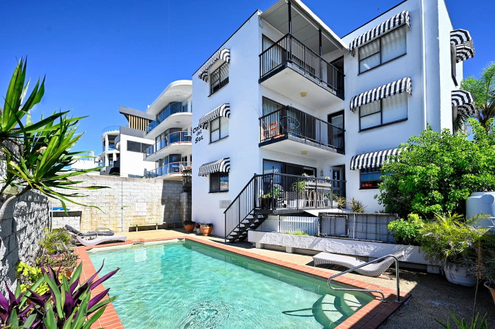 Alex Headland Ocean Escape | Pool & Views - Alexandra Headland