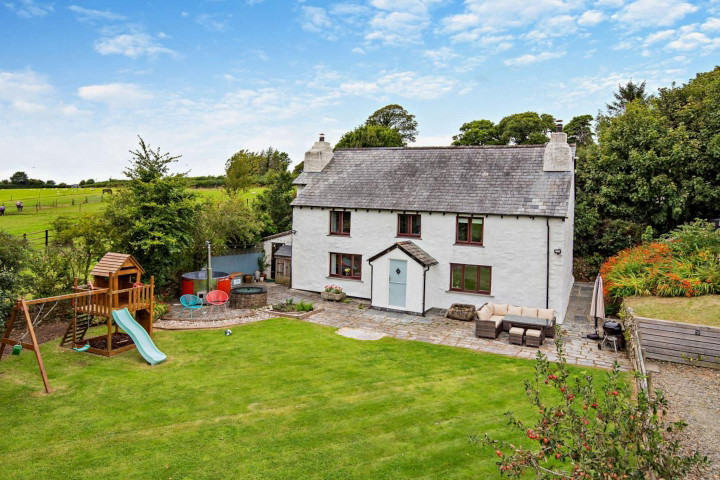 5 Bed In Bodmin (Oc-l29658) - Bodmin