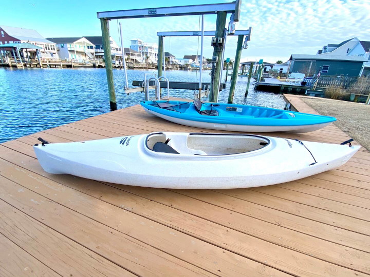Waterfront | 2 Kings | Dock + Hot Tub + Boat Ramp - Surf City, NC