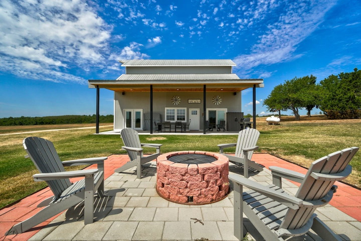 Open Skies Fresh Air Great Times- Modern Farmhouse - Oklahoma City