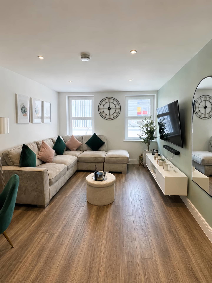 New 1-bedroom Apartment In The Heart Of St Helier - Jersey