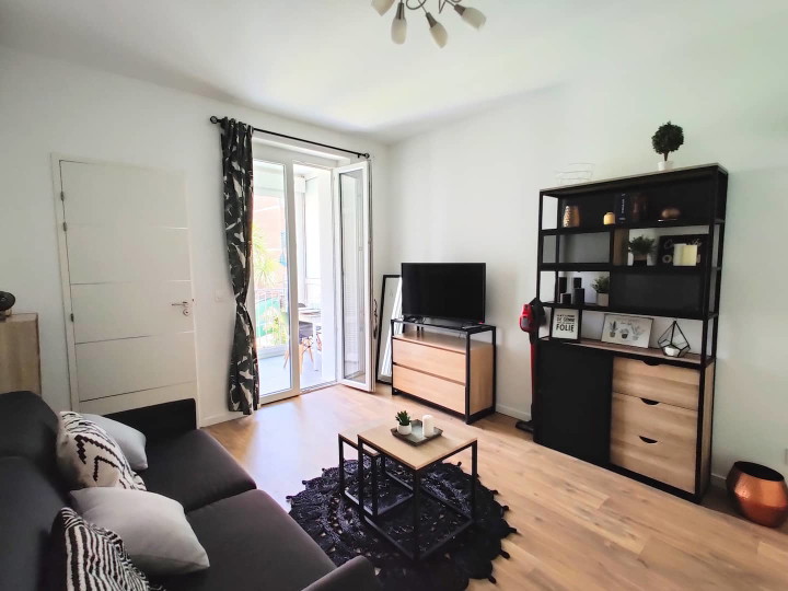 Studio Cœur De Ville Et Au Calme - Saint-Paul-de-Vence