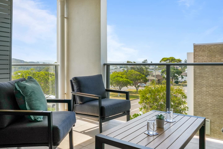 Coastal Dream | Walk To Beach| Secure Parking - Caves Beach