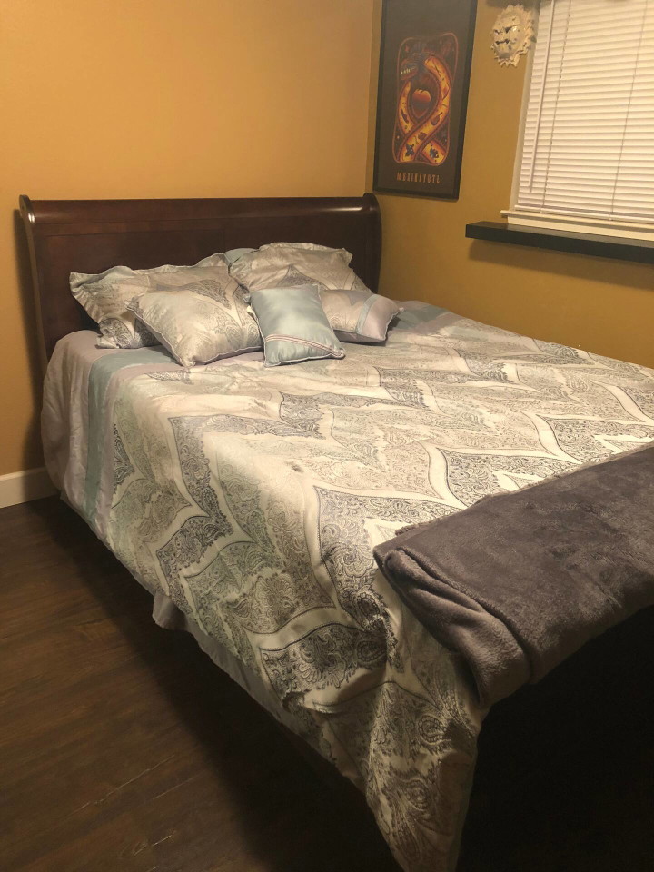 Cozy Home In Quiet Area +Coffee, Wine & Beer. - Salinas, CA