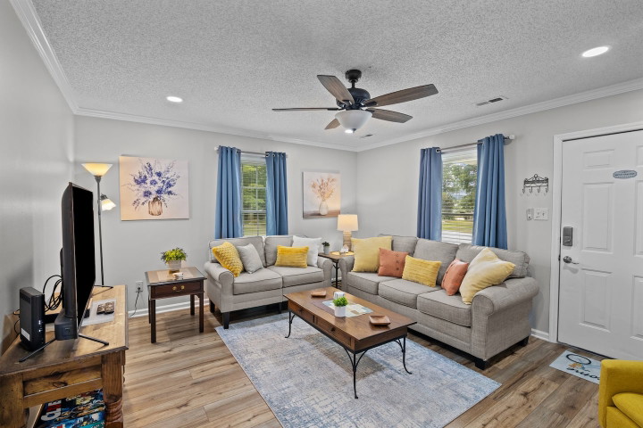 Pet-friendly Home W/ Fenced Yard + King Suite - New Bern, NC