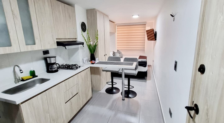 Chic Studio With A Hotel Style Bed - Medellín