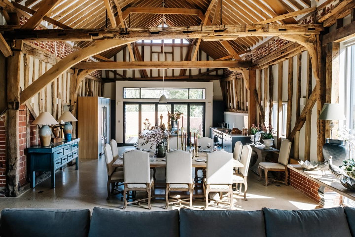 Luxury Barn Conversion | Sleeps 12 | Pizza Oven - Diss
