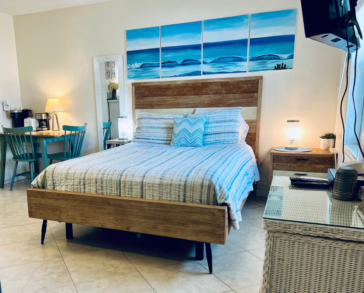 Apt4 Beach-charming Lodging Sunny Place-bbq/ Patio - Pompano Beach, FL