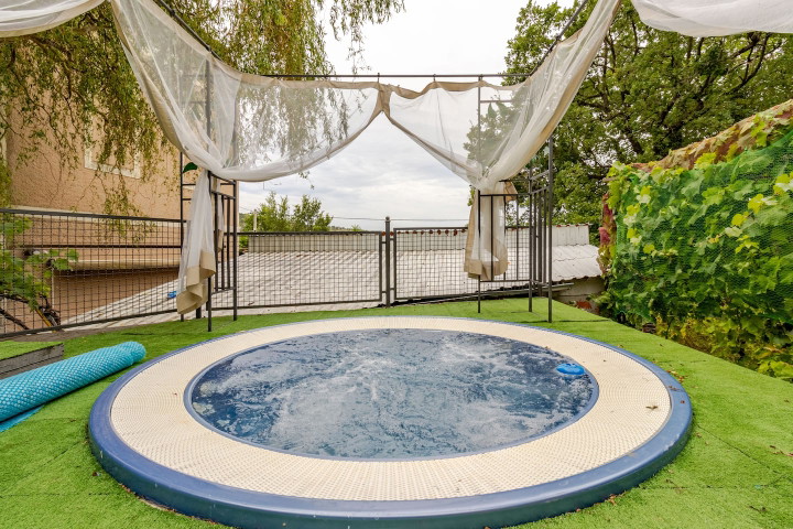 Appartement Privé Confortable Avec Barbecue Et Petite Piscine - Novi Vinodolski