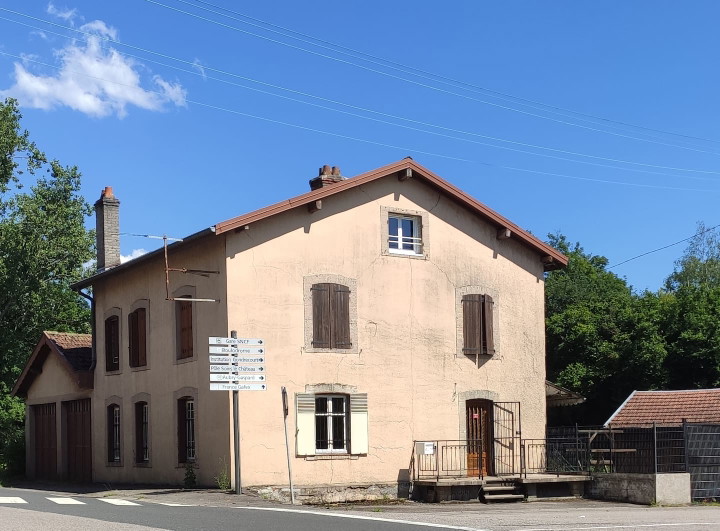 Lancienne Auberge : Charme, Grand Jardin - Lorraine