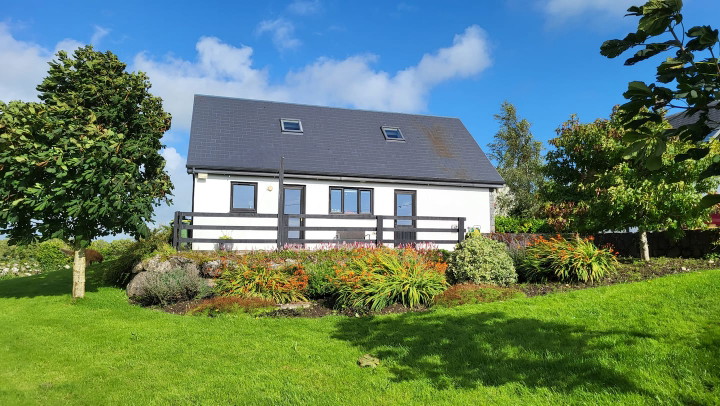 Cosy Country Chalet - Loughrea