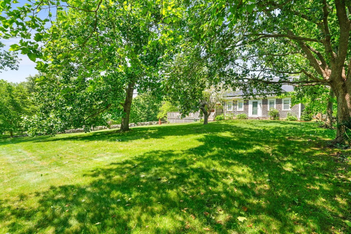 Farmcoast Farmhouse: Close To Beach, Amazing Views - Fall River, MA