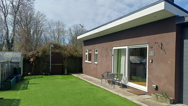 Nook By The Brook - Cowbridge