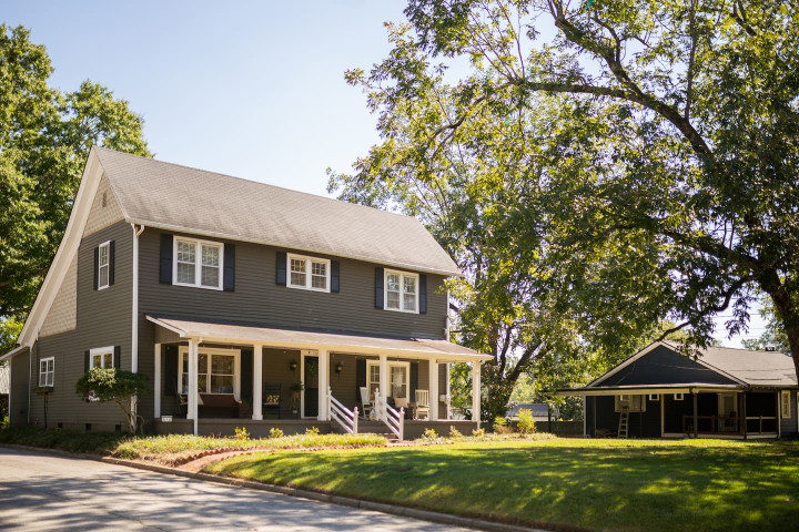 The Longview House | Renovated Historic Charm - Carrollton, GA