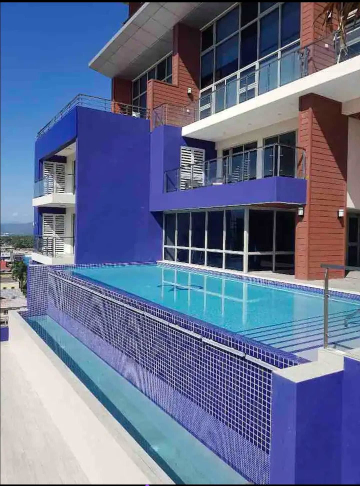 Upscale Condo W/ Breathtaking Views-1 Br - Jamaica
