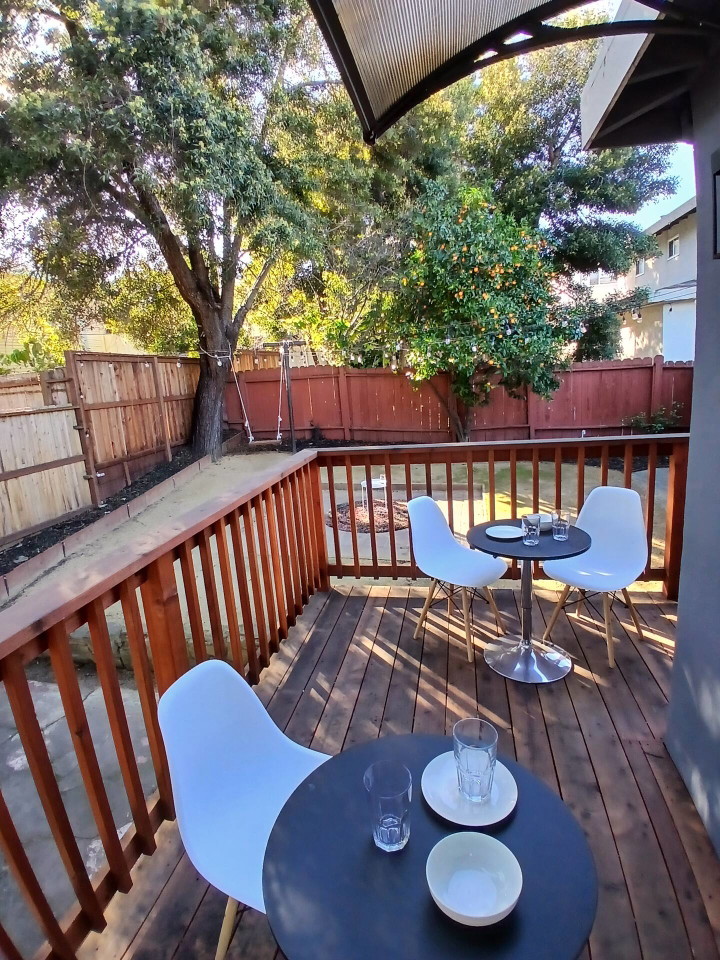 Secluded Patio And Deck. 2bd, 2ba, 1parking - Oakland, CA