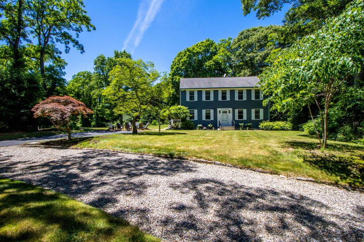 Fabulous Fall Getaway! 4br, Yard Near Town, Beach - Falmouth, MA
