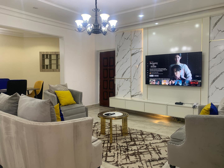 4mins To Aso Rock|starlink|king Bed|chef|24-7power - Nigeria