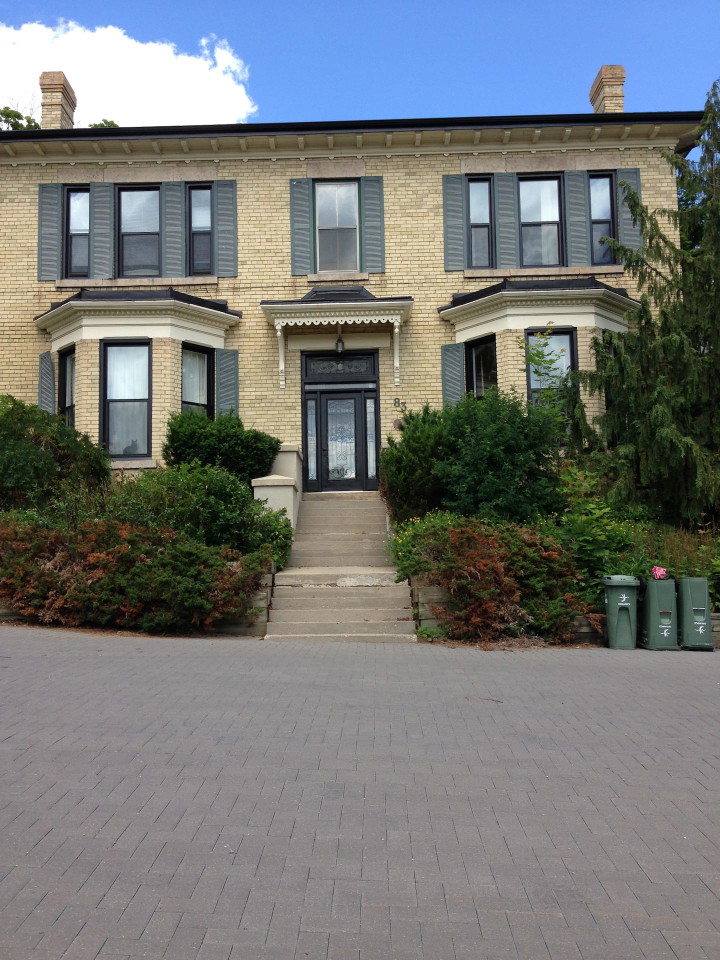 Beautiful Mansion Located Downtown, Near Hospital, Train/ Bus Station. - Guelph