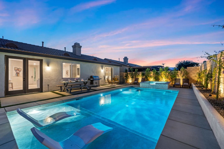 *Lush Luxury Living* Heated Pool/spa Included - Indio, CA