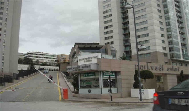 En Güvenlikli Ve Merkezi Sitede Vadi Yanı Daire - Ankara
