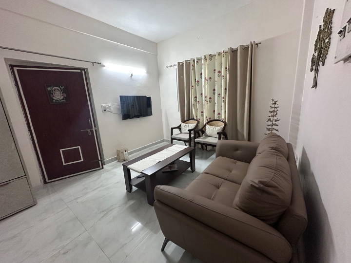 Peaceful And Serene Space Within The City Chaos - Kanpur