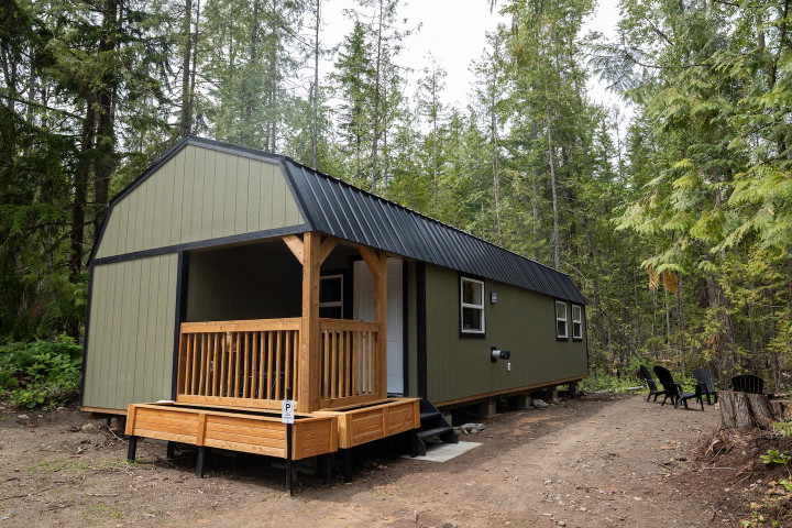 Vin & Yang Alpaca Farm - Outpost Cabin - Enderby