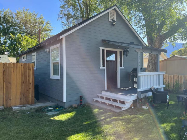 Cozy Home - Lone Pine, CA