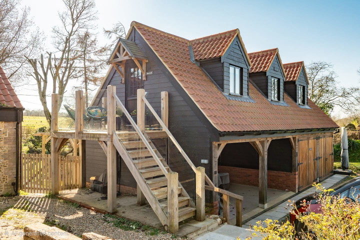 Stylish Apartment - 5 Mins Holt - Firepit & Views - Holt
