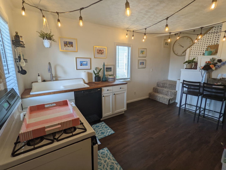 The Bohemian Burrow Unit #1 - Cedar Rapids, IA