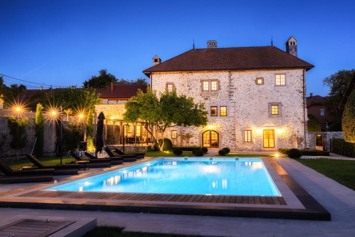 Château Xviie Privatisé · 8 Suites · 15 Min Genève - Genève