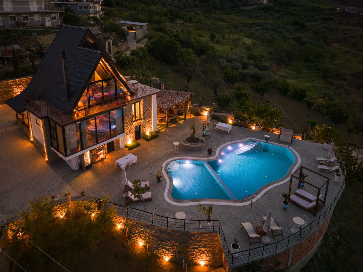 Sunrise House - Swimming Pool ( 2nd Floor ) - Berat