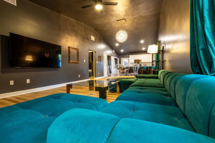 The Soulard Atelier- Hot Tub! - St. Louis, MO