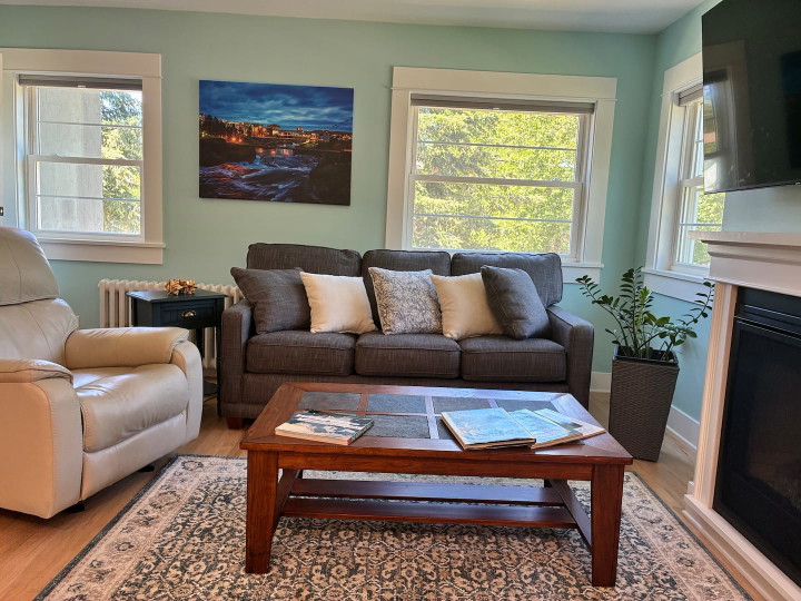 Contemporary Apartment With Amenities! - Spokane, WA