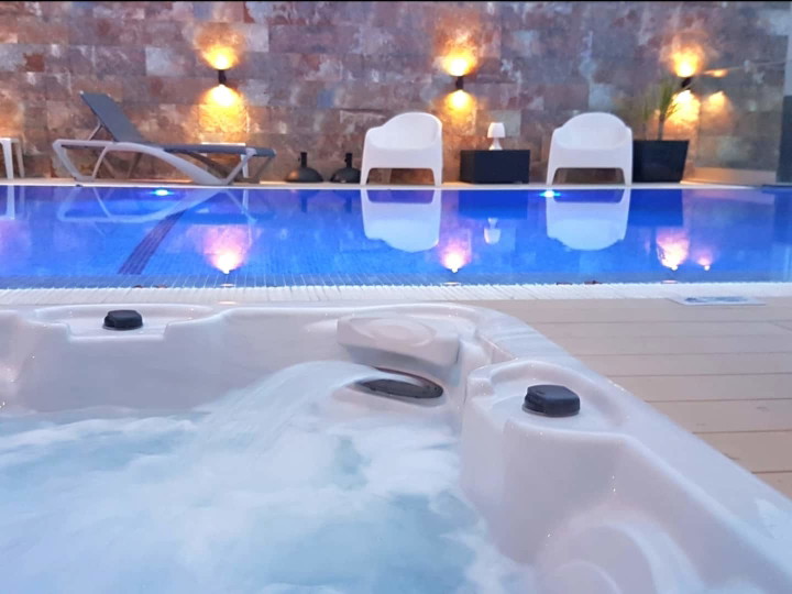 Ocean Spa Studio C  Pool, Jacuzzi & Free Parking - Caniço