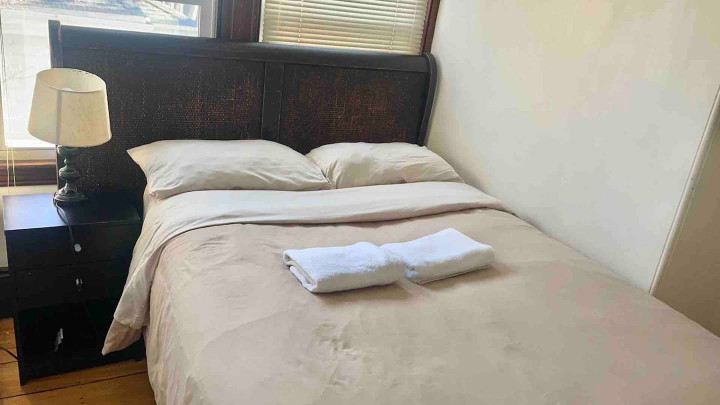 Harvard Mit Subway Small Private Bedroom - Boston, MA