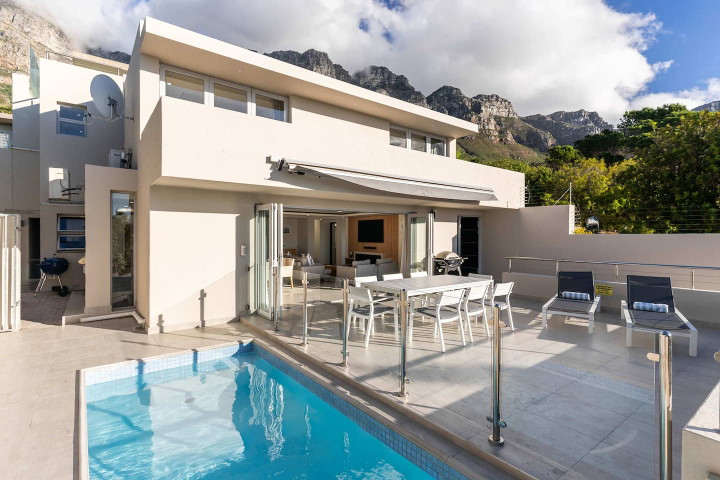 Sea Views, Pool, Luxurious, Camps Bay - Ravensteyn - Western Cape