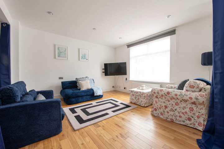 Blue Becontree At Goresbrook London - Dagenham