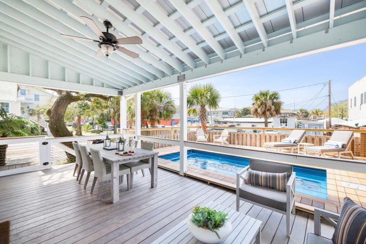 Stylish Folly Retreat W/ Pool - Folly Beach