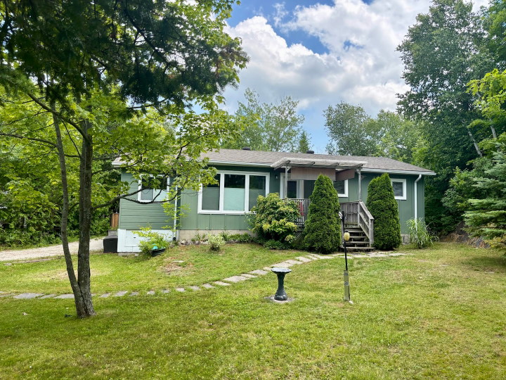 The Greenhouse Cottage In Sauble Beach - Sauble Beach